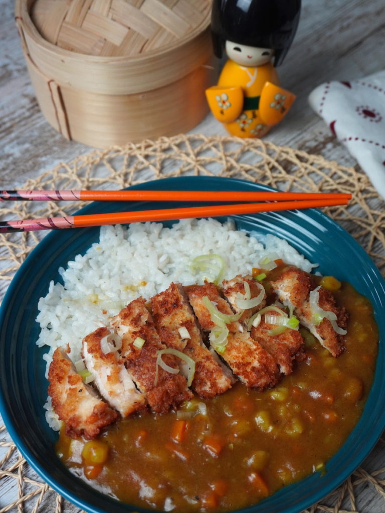 Katsu curry | Pollo al curry japonés frito con panko - Recetas sin ...